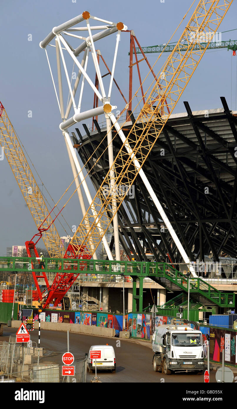 Olympic Stadium construction Stock Photo - Alamy