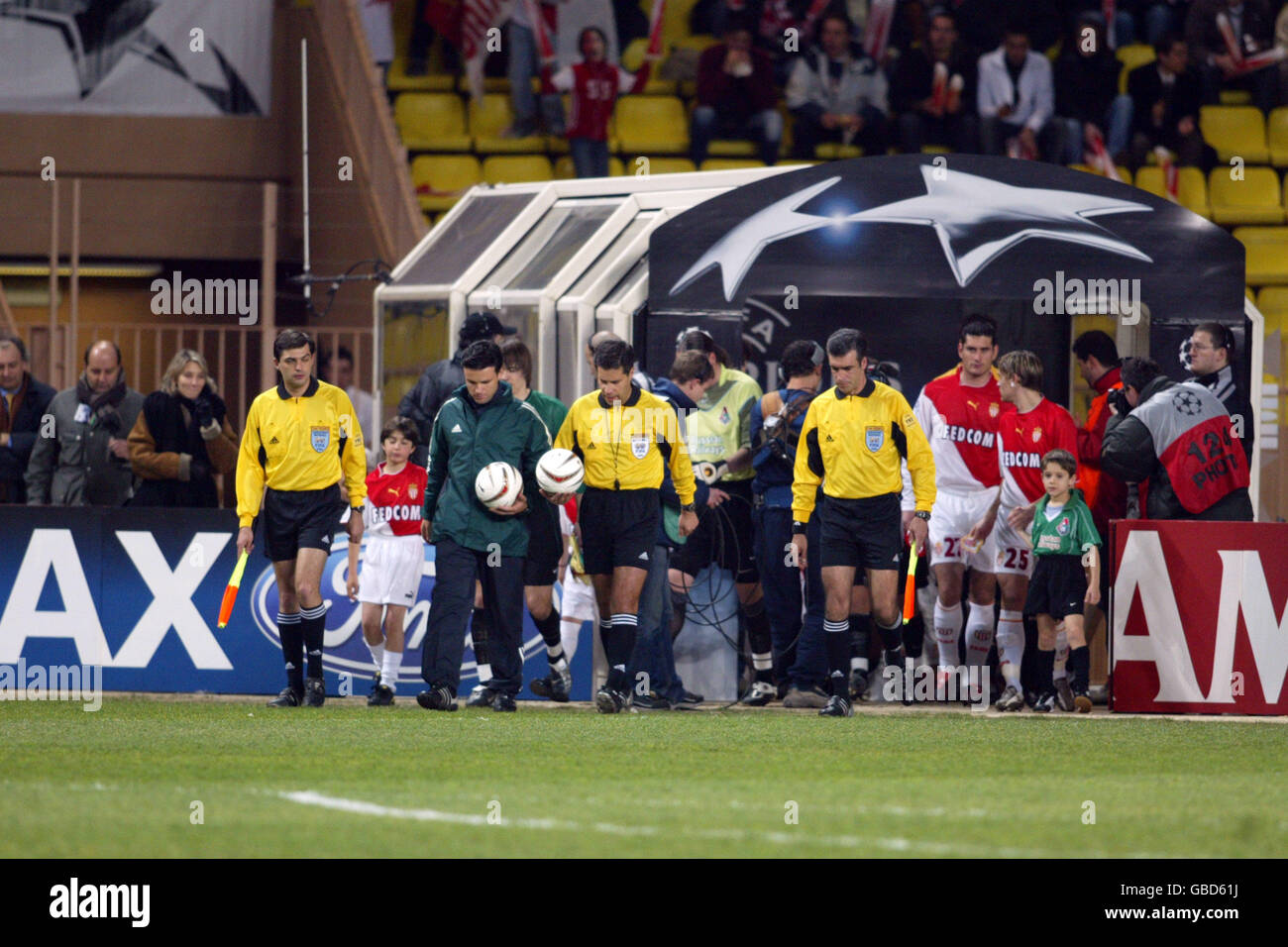 Monaco and lokomotiv moscow players make their onto the pitch hi-res ...