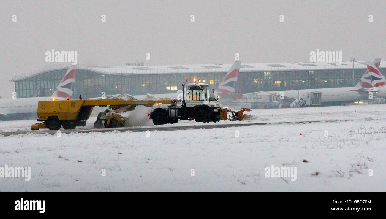 Airport Snowplow High Resolution Stock Photography and Images - Alamy