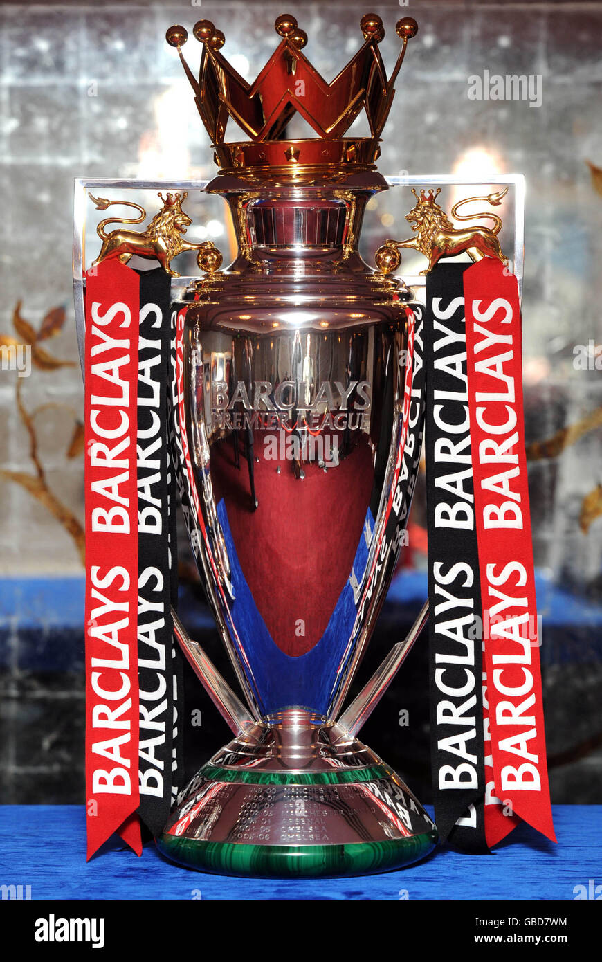 Trophy cup cutoutable hi-res stock photography and images - Alamy