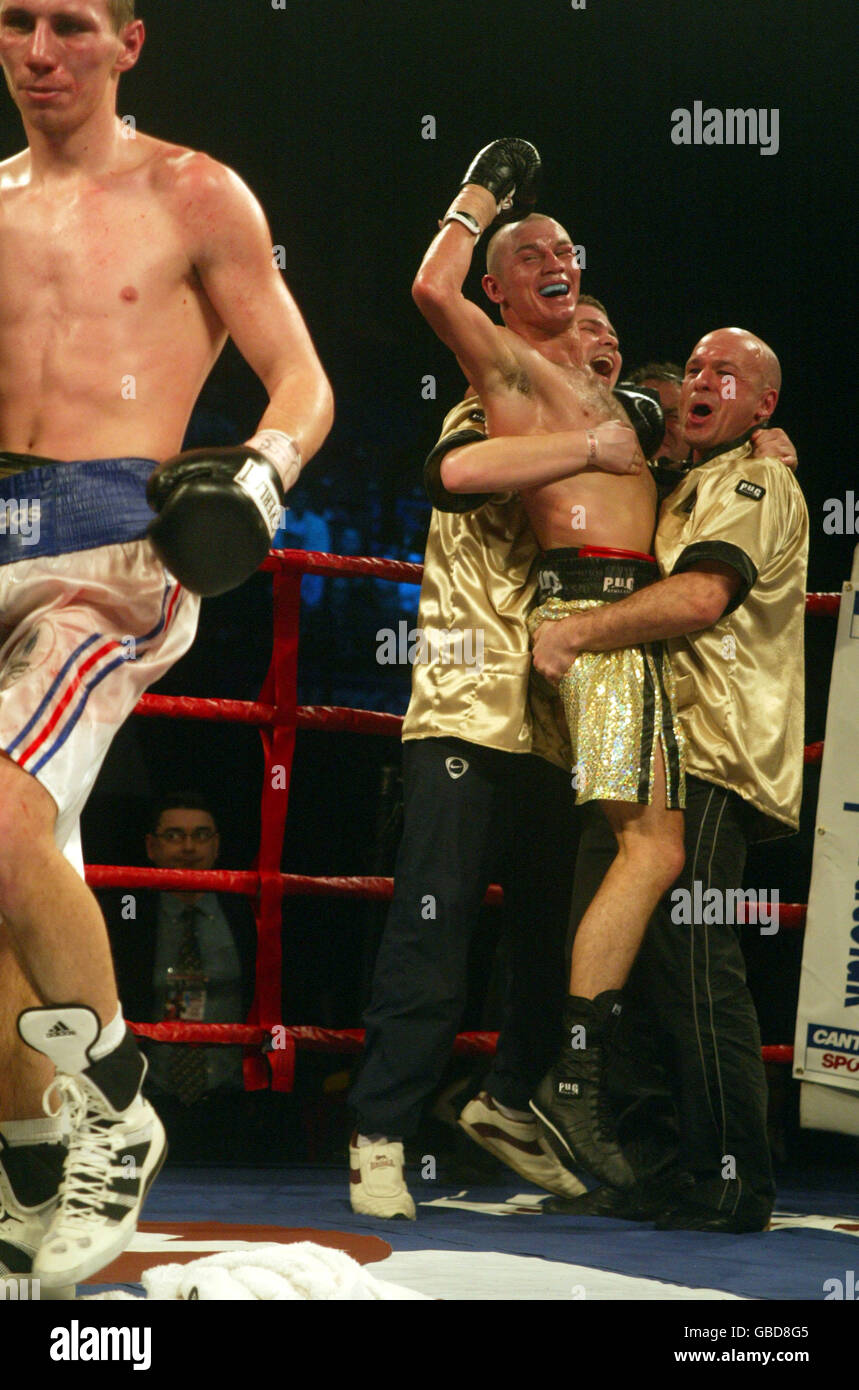 Nicky Cook celebrates defeating Cyril Thomas and becoming the new ...