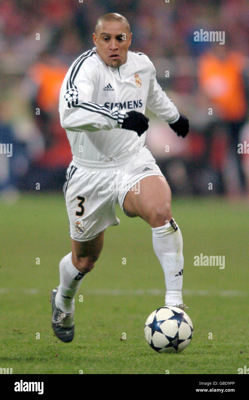 Roberto carlos real madrid hi-res stock photography and images - Alamy