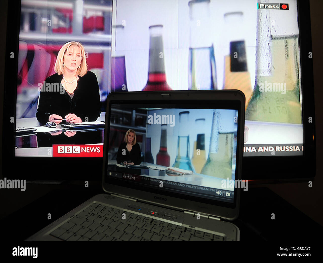 Britain news television screens hi-res stock photography and images - Alamy