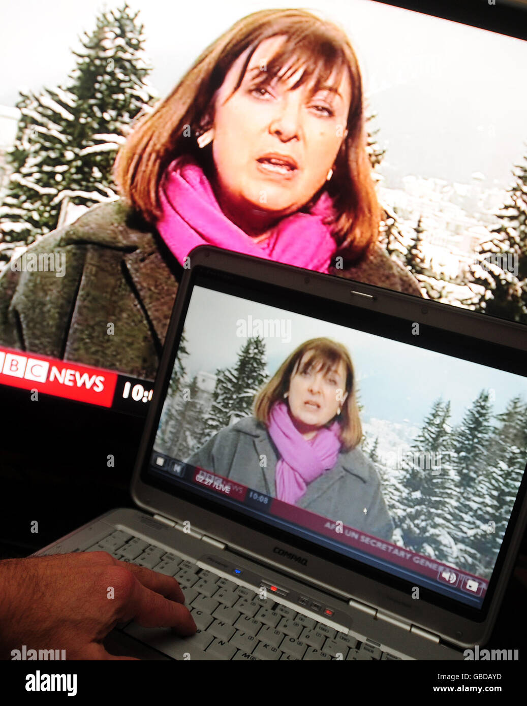 Britain news television screens hi-res stock photography and images - Alamy