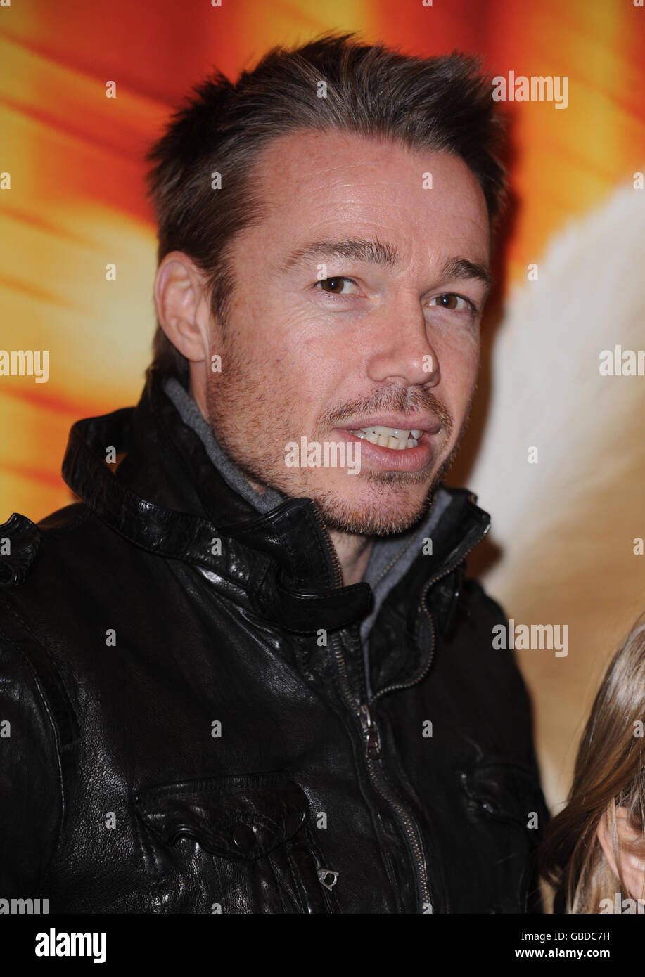 Le saux arrives vip screening bolt cineworld cinemas in haymarket hi ...
