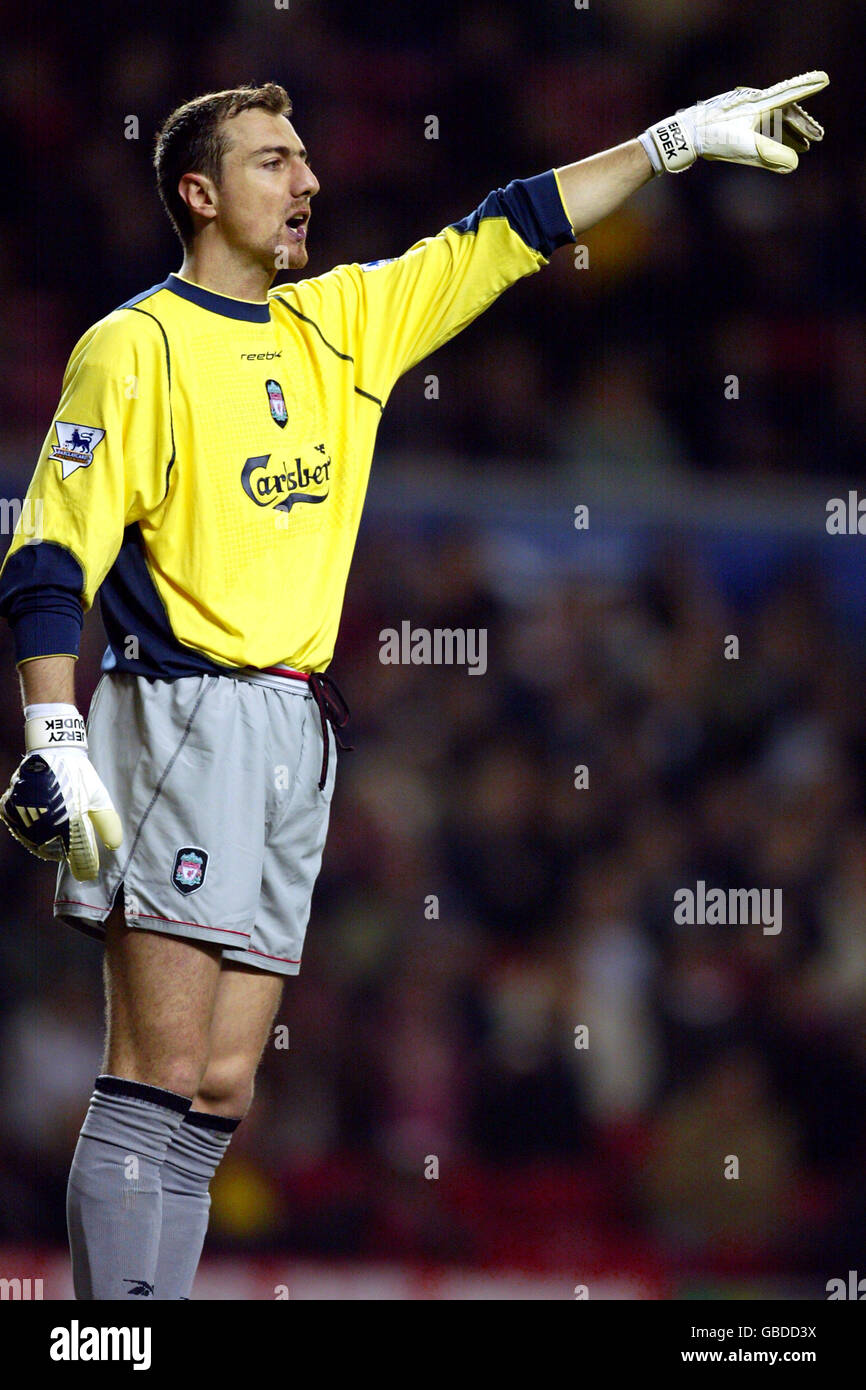 Jerzy dudek the liverpool goalkeeper hi-res stock photography and ...