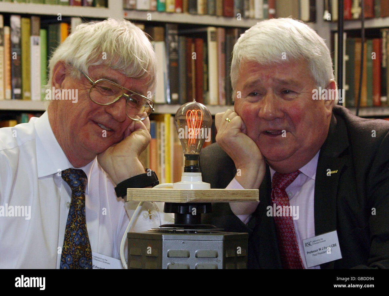 Durham university early carbon filament light bulb early 1900s hi-res ...