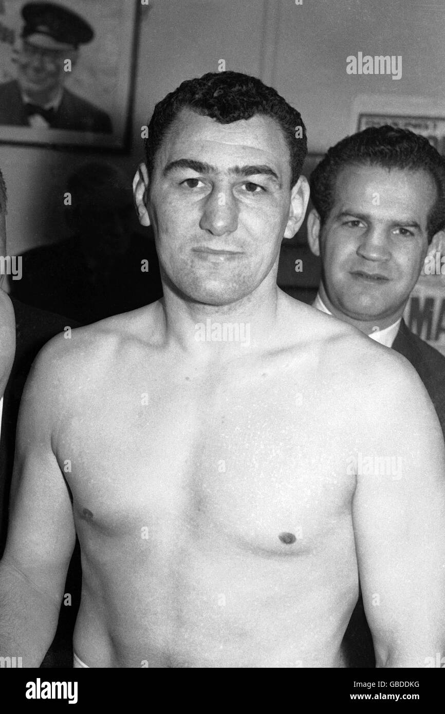 Boxing - British Empire Heavyweight Championship - Henry Cooper v Joe ...