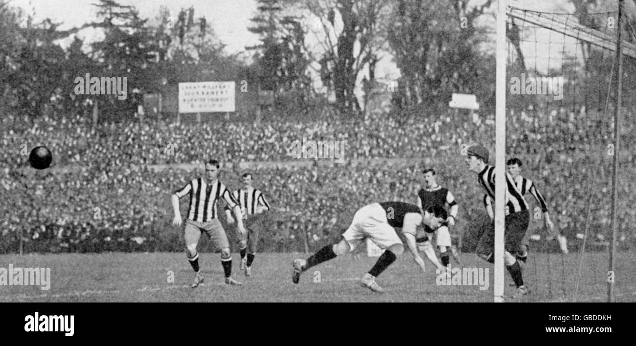 Andy aitken hi-res stock photography and images - Alamy