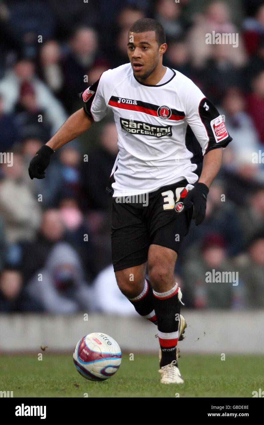 Soccer - Coca-Cola Football League Championship - Burnley v Charlton ...