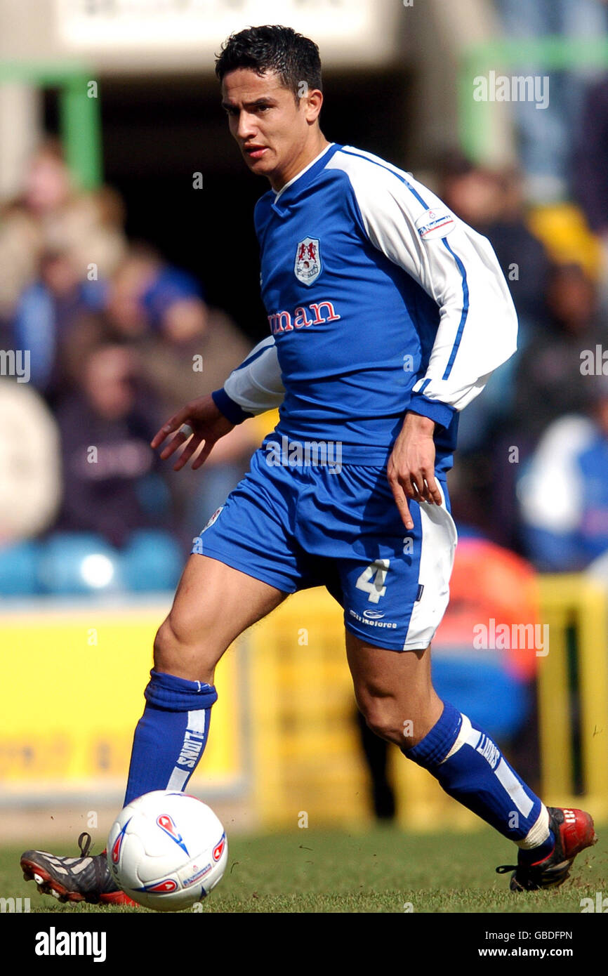 Tim cahill millwall hi-res stock photography and images - Alamy