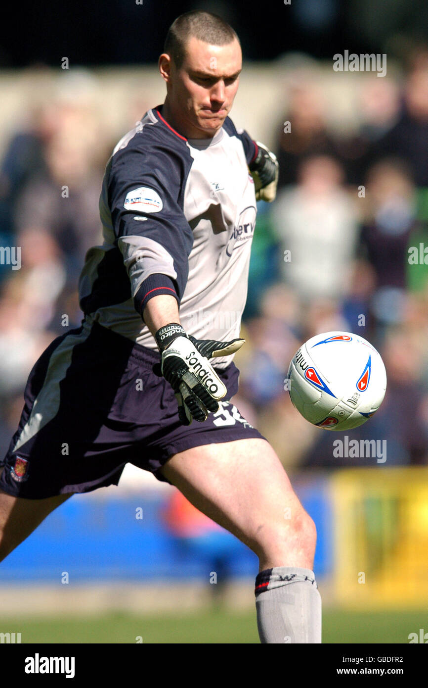 Goalkeeper stephen bywater hi-res stock photography and images - Alamy