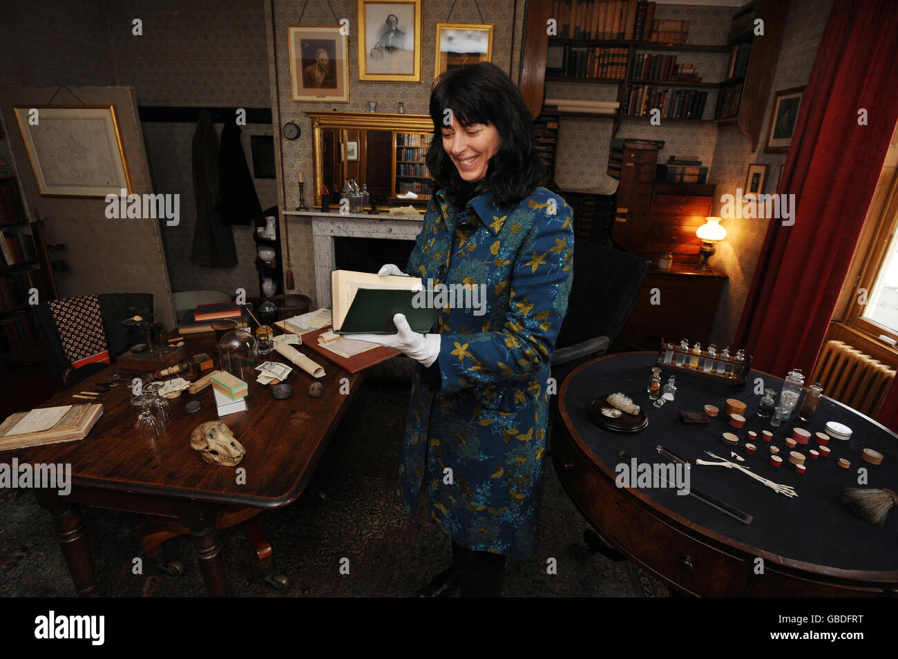 The great, great grand daughter of Charles Darwin, botanist Sarah ...