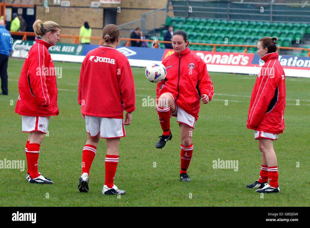 L r charlton athletics danielle murphy hi-res stock photography and ...