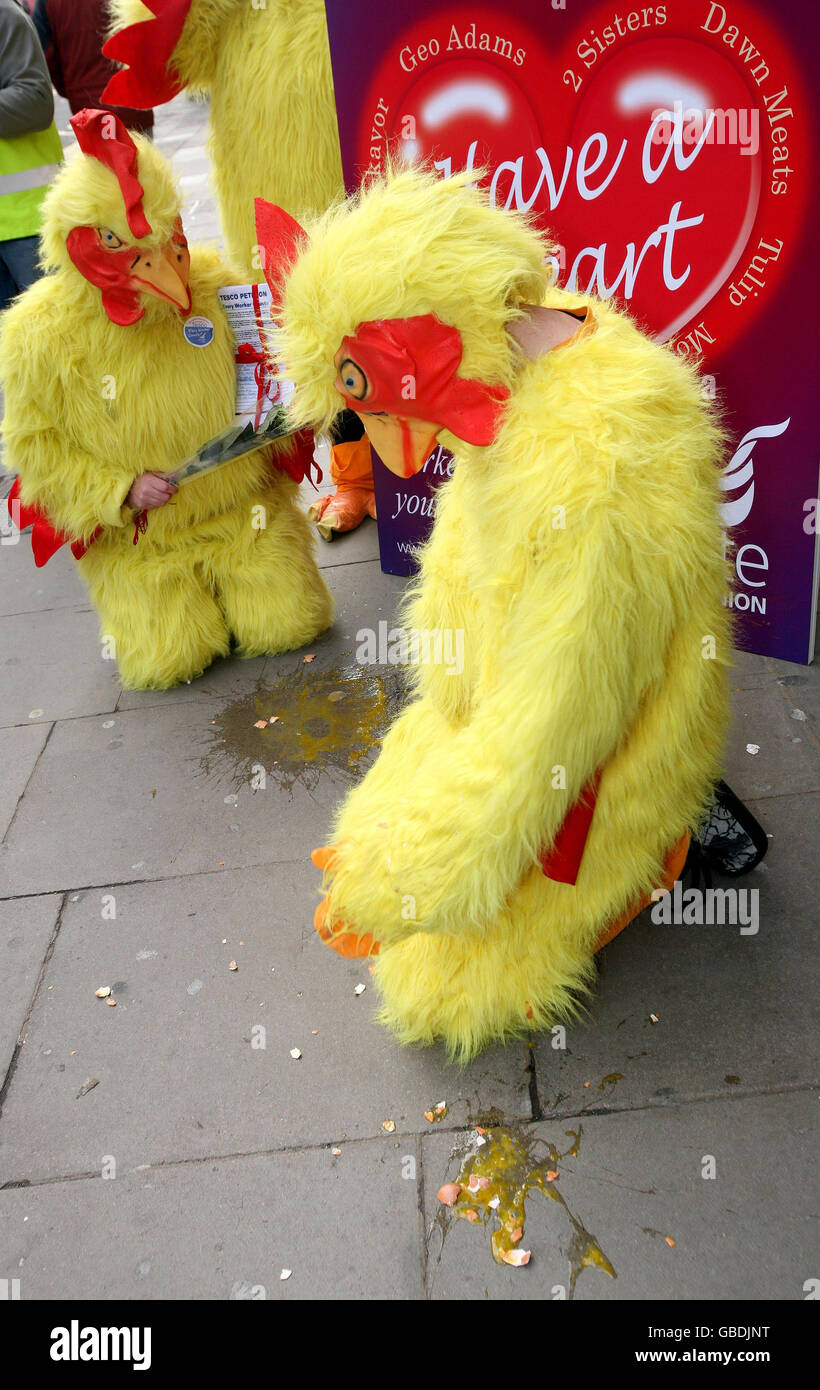 Dressed as a chicken hi-res stock photography and images - Alamy