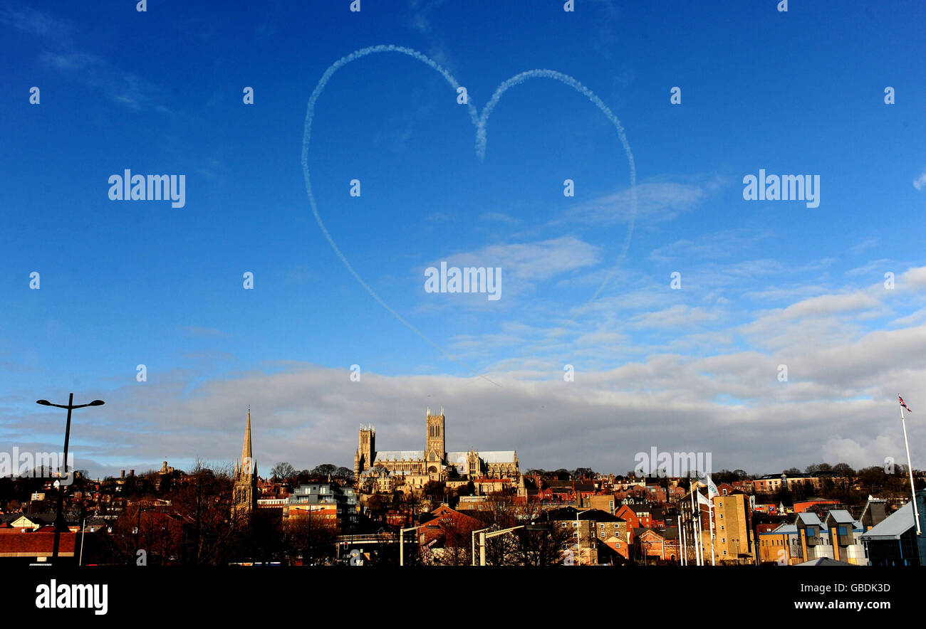 The Red Arrows Synchro Pair practice their 'heart' manoeuvre for ...