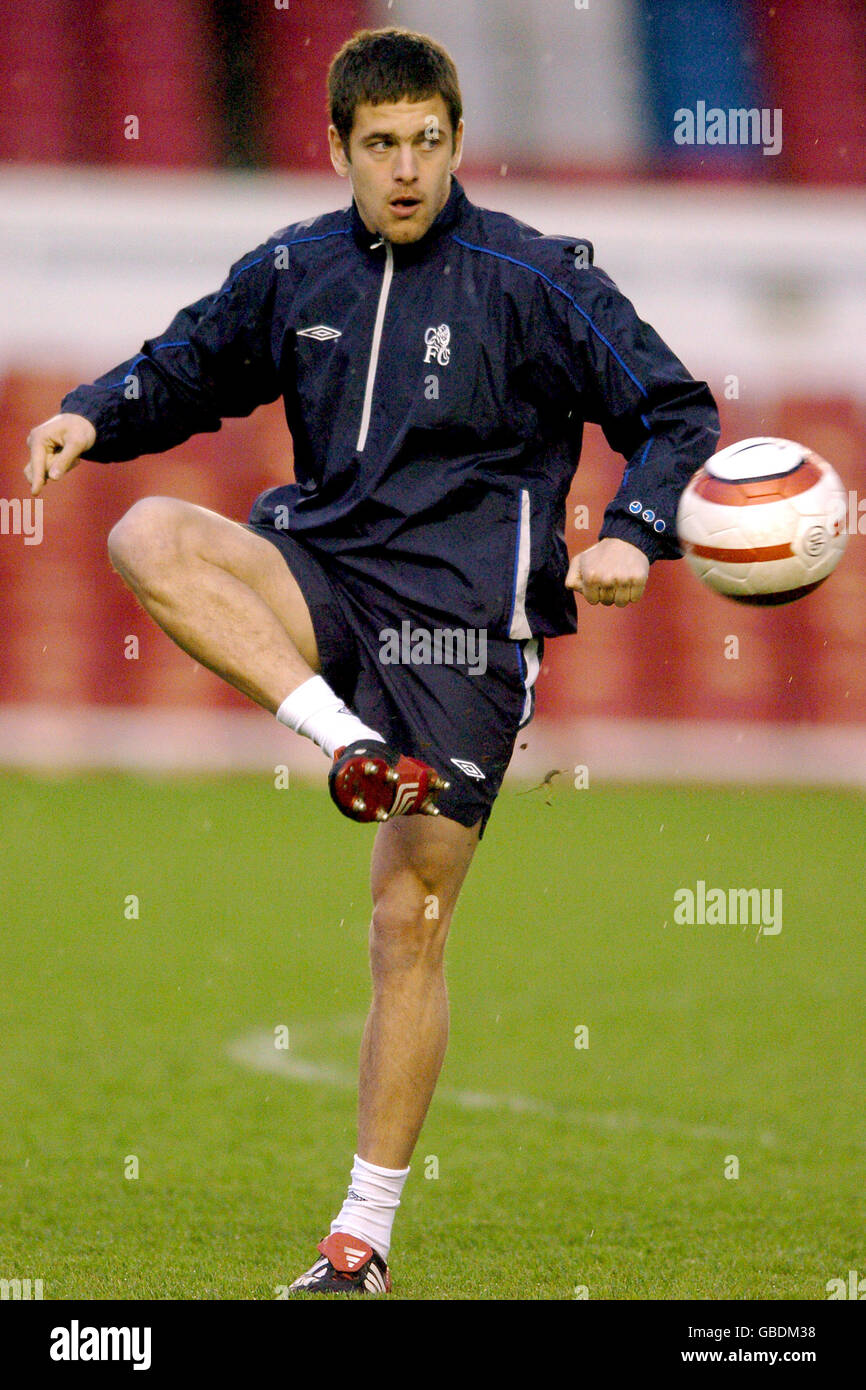 Arsenal champions league joe cole hi-res stock photography and images ...