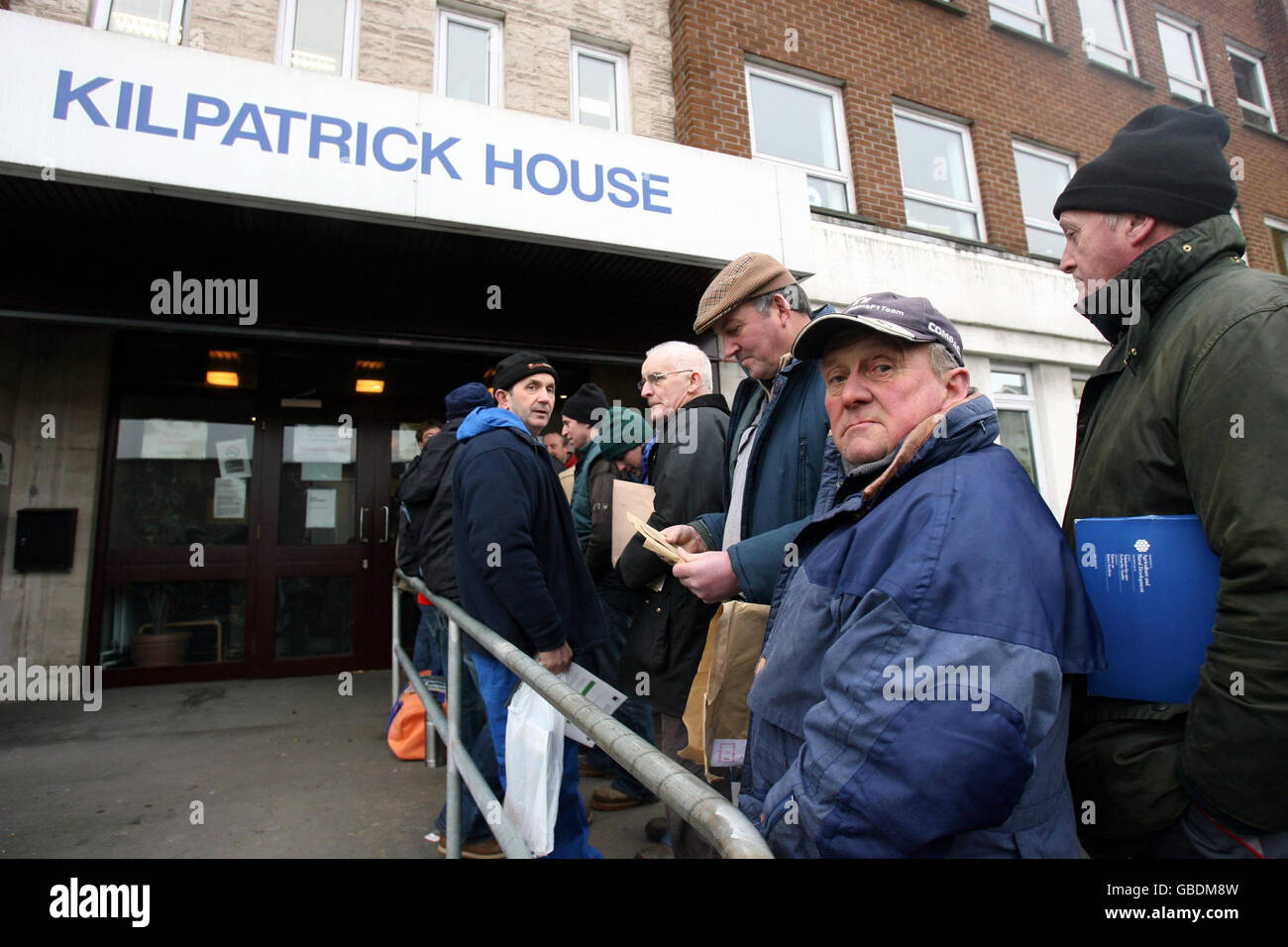 Patrick grant outside hi-res stock photography and images - Alamy