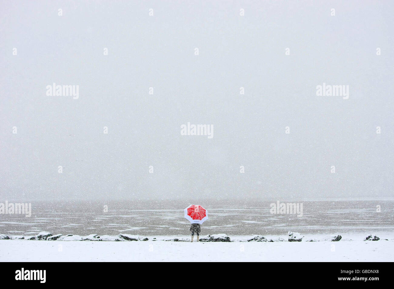 Snowfall on Dublin's Sandymount Strand Stock Photo - Alamy