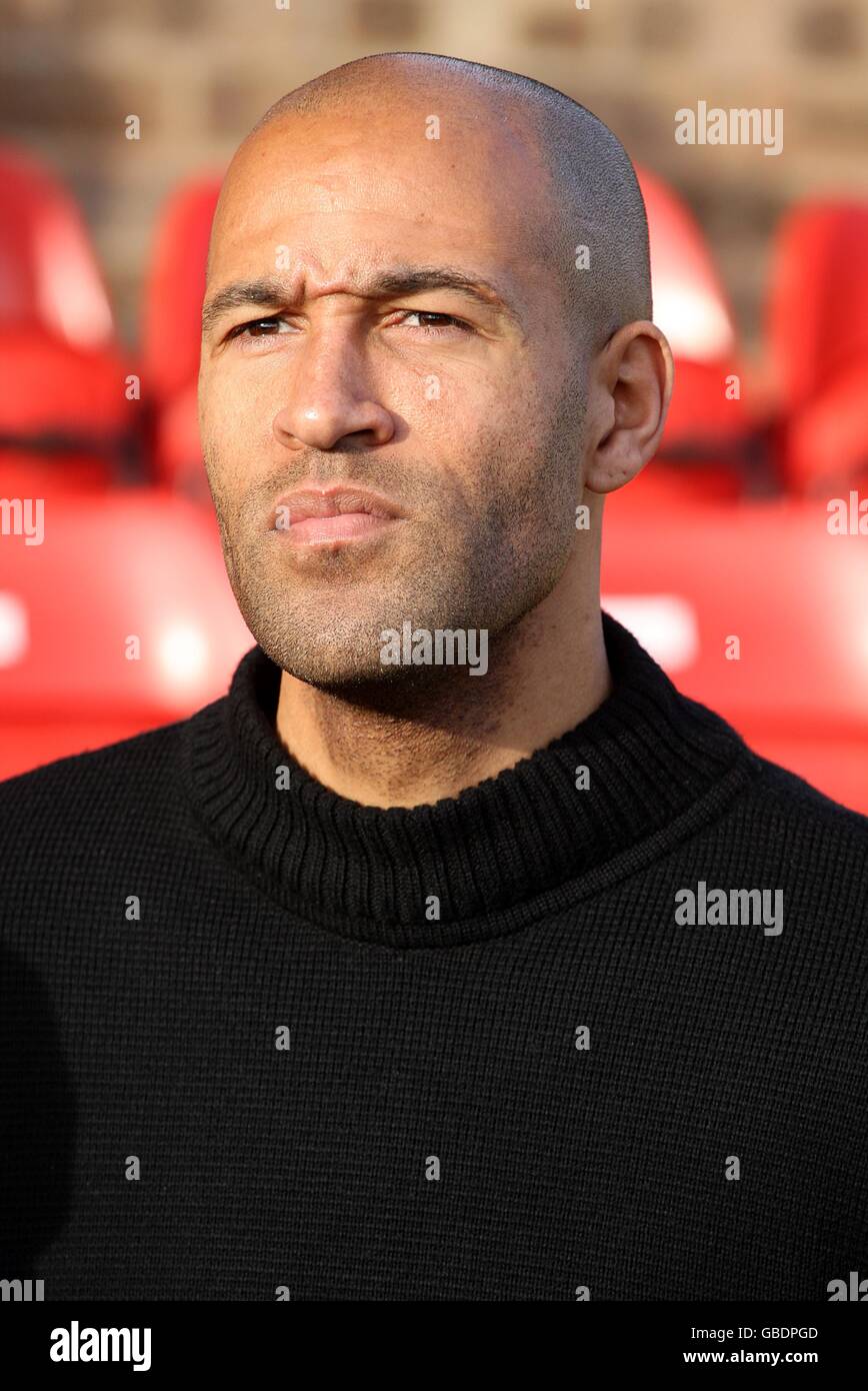 Soccer fa cup fourth round kettering town fulham rockingham road hi-res ...