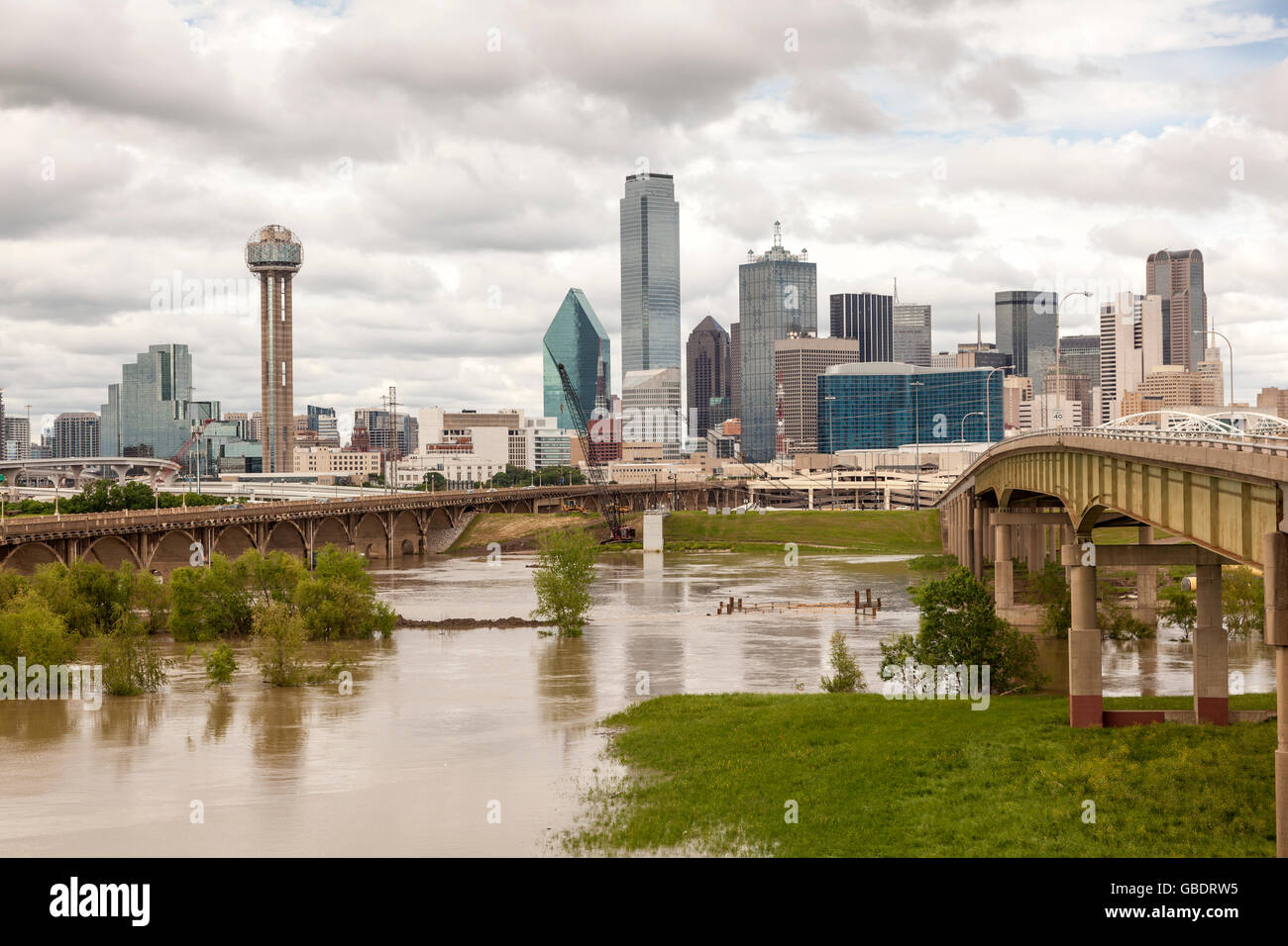 Dallas skyline day view hi-res stock photography and images - Alamy