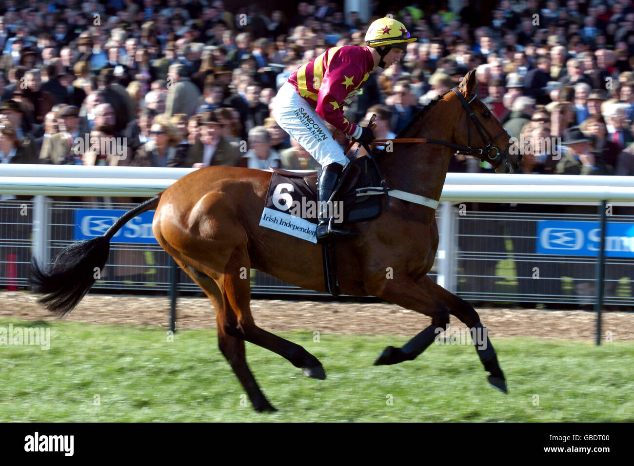 Arkle challenge trophy hi-res stock photography and images - Alamy