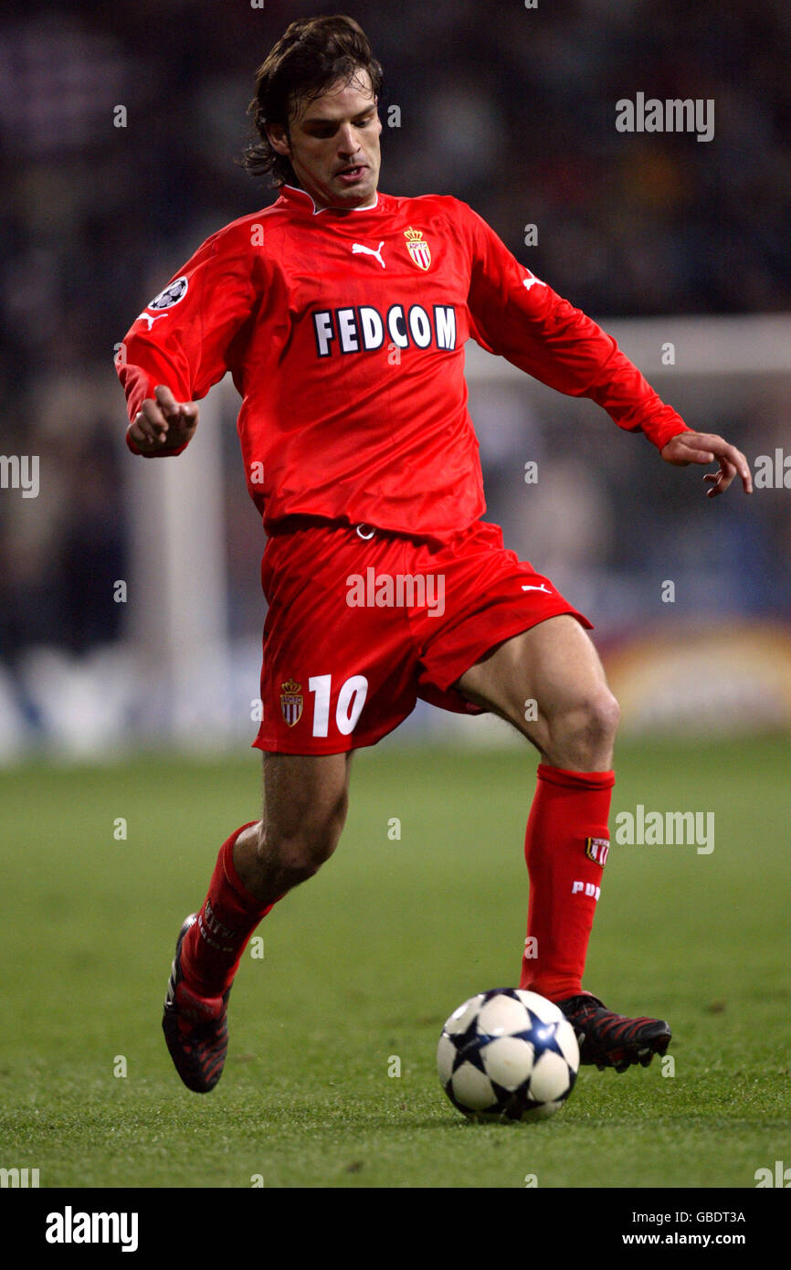 Fernando morientes monaco real madrid hi-res stock photography and ...