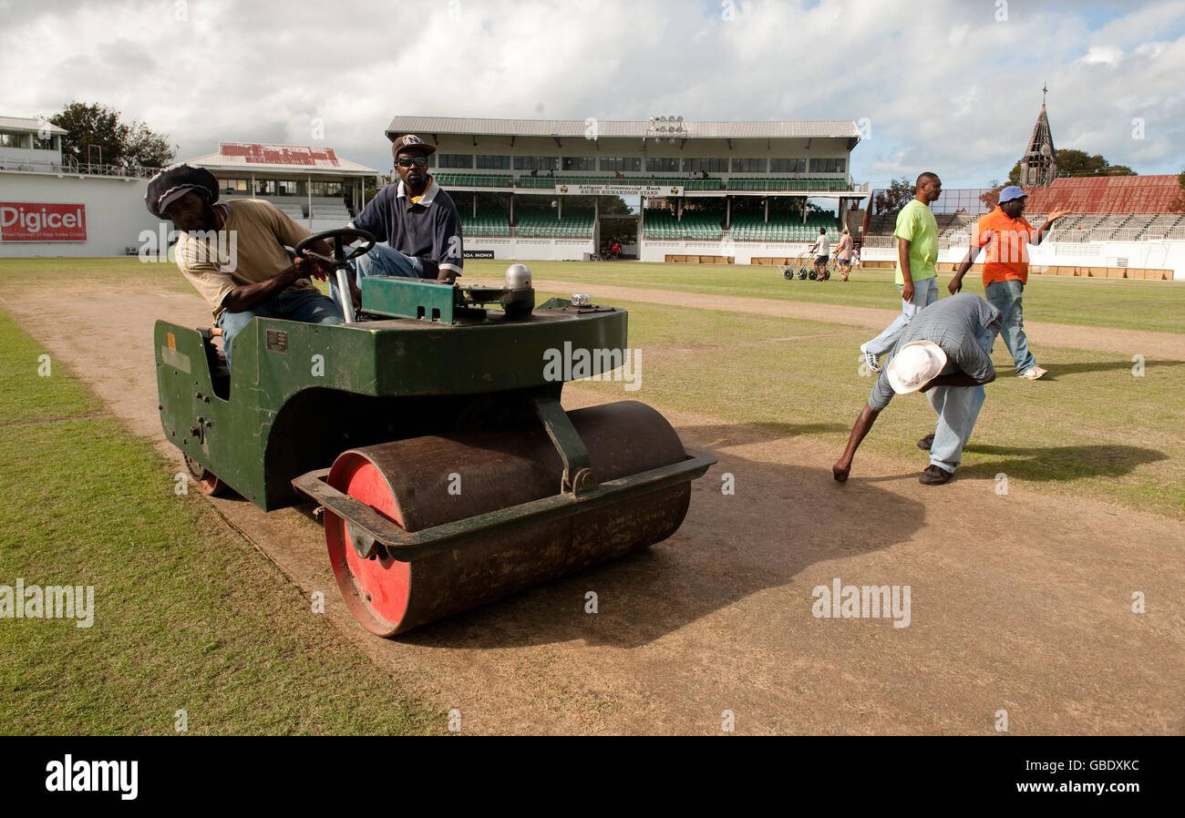 Cricket - England Practice Session Stock Photo - Alamy
