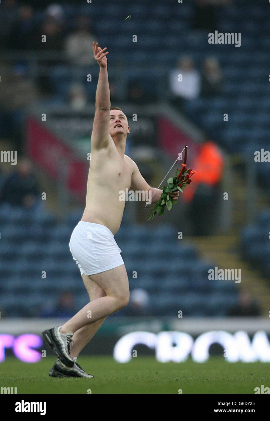 Streaker on football pitch hi-res stock photography and images - Alamy