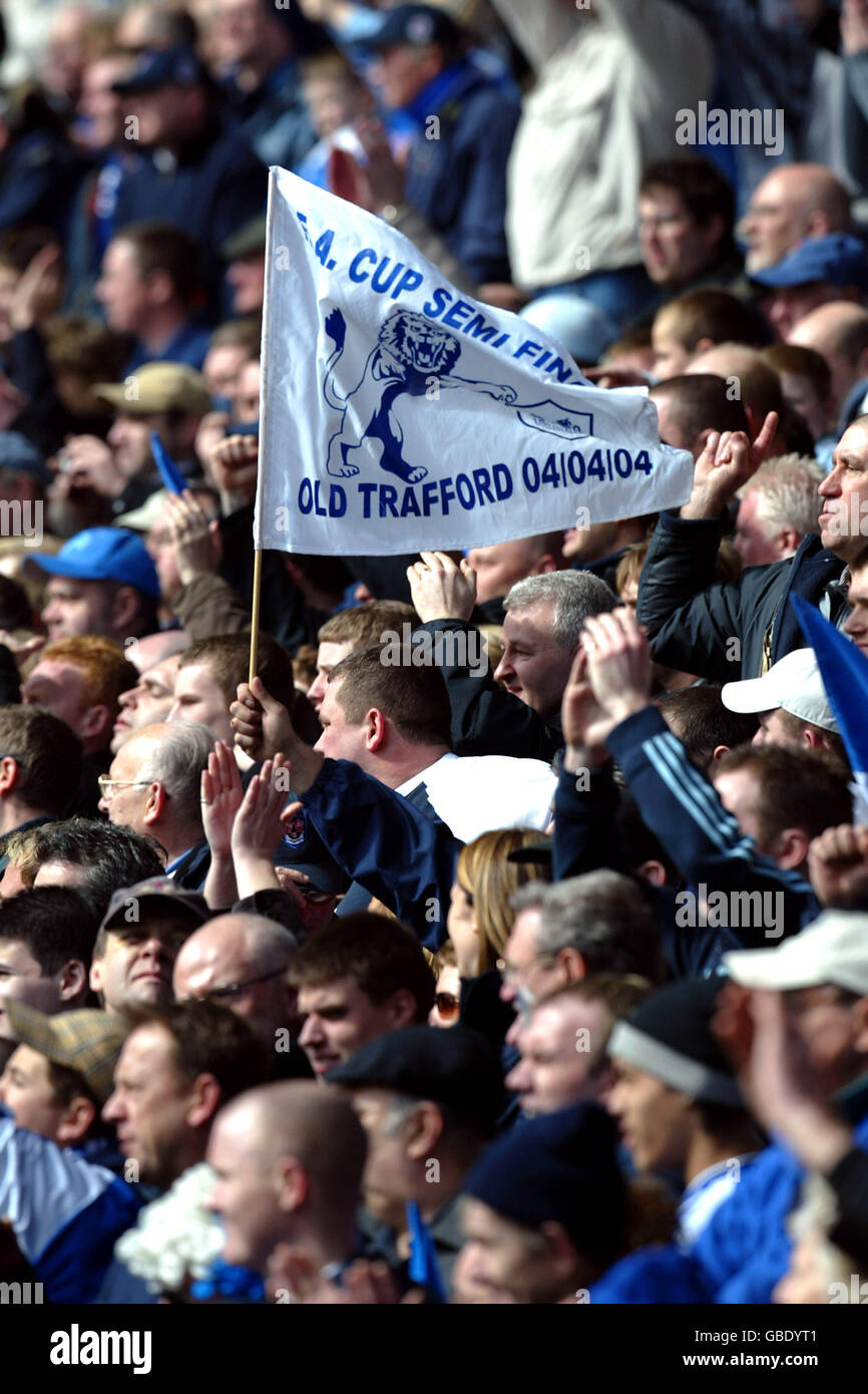 Millwall fans cheer on their team hi-res stock photography and images ...