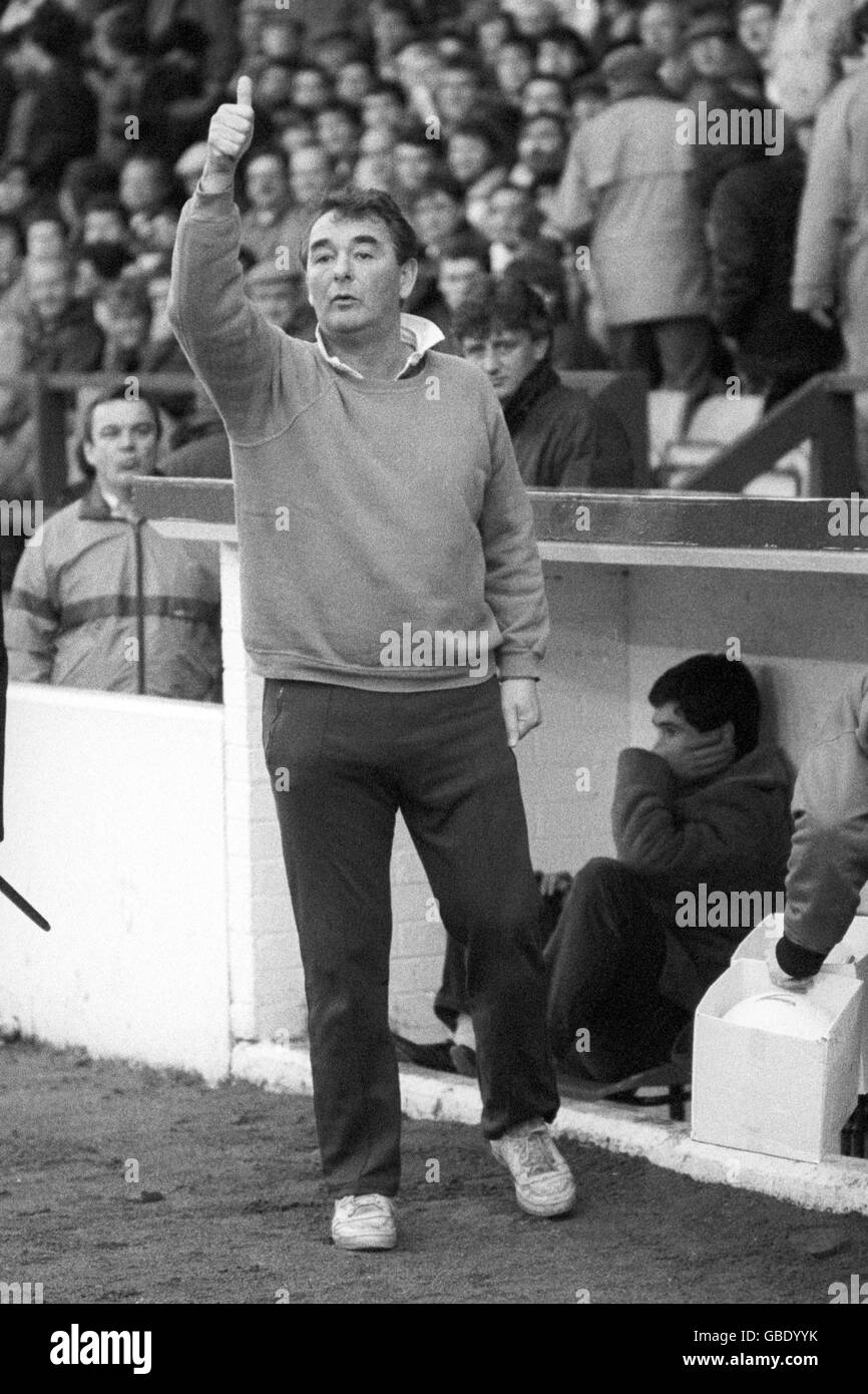 Nottingham Forest Manager Brian Clough gives his team a 'thumbs up ...