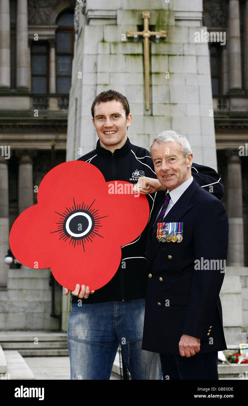 Colonel Bobby Steele (right) with Glasgow Warriors captain Alistair ...