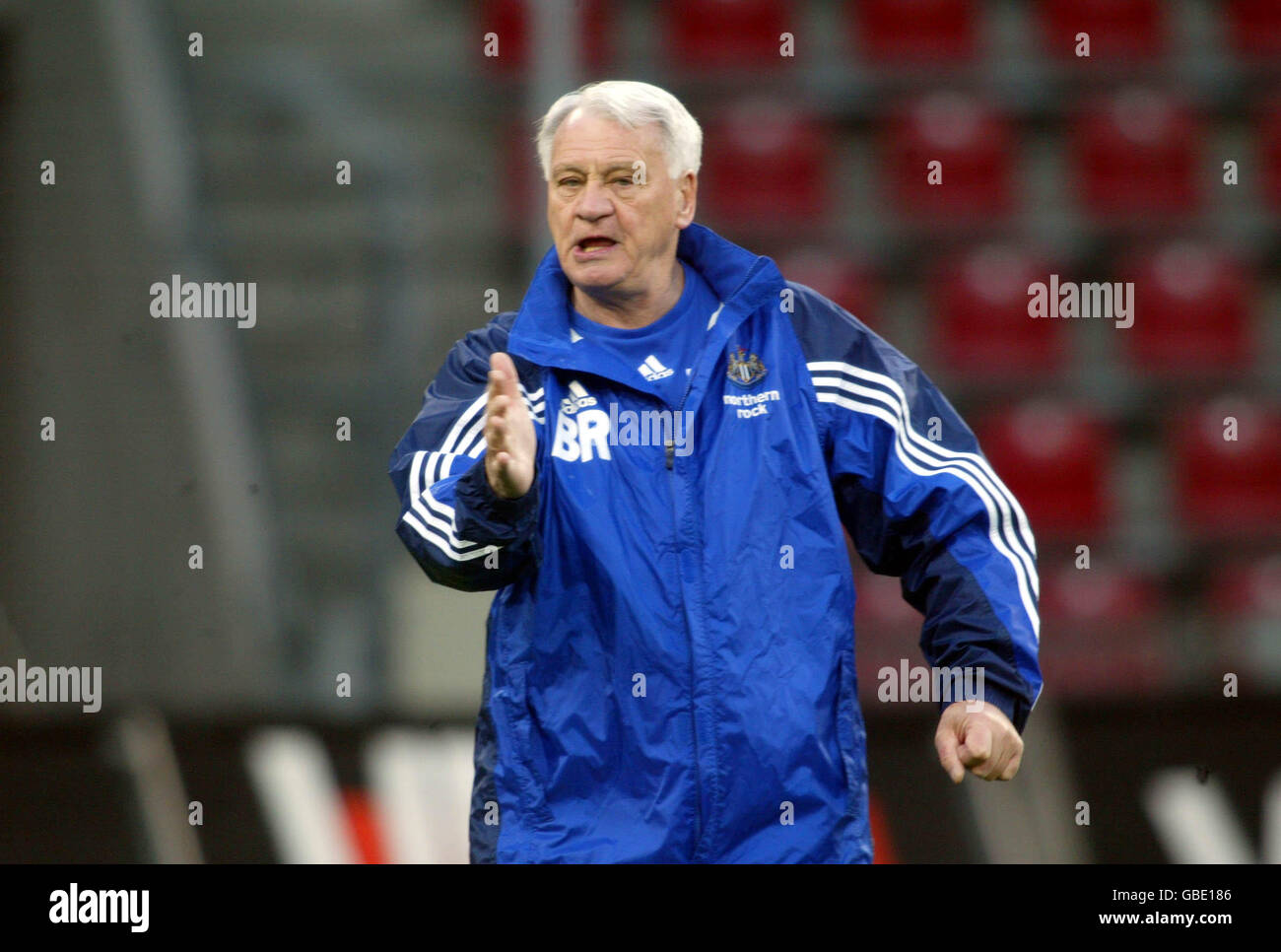 Bobby robson newcastle training hi-res stock photography and images - Alamy