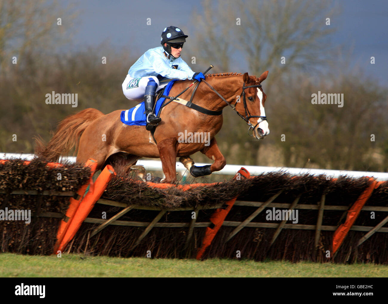 Horse Racing - Huntingdon Racecourse Stock Photo - Alamy