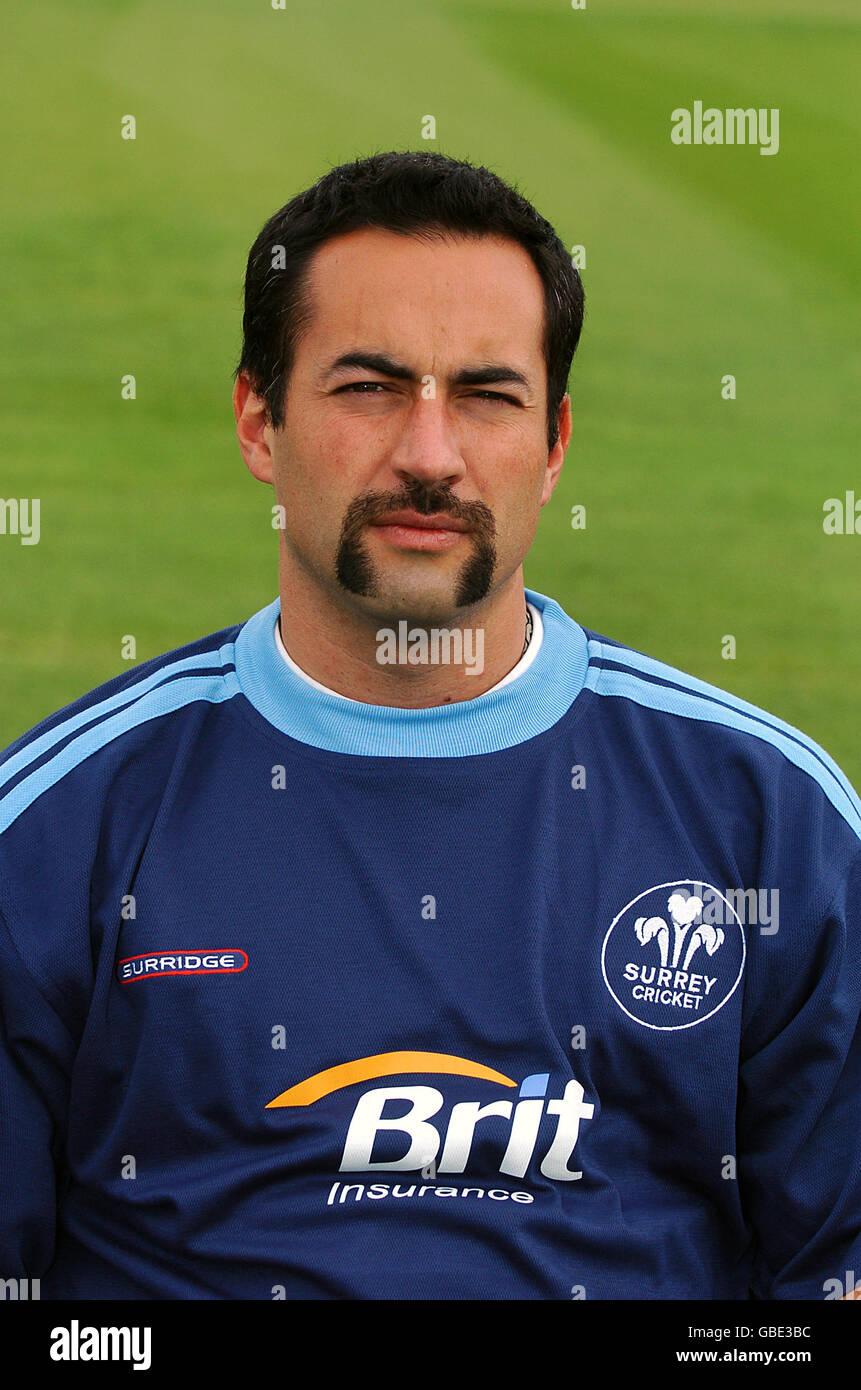 Cricket surrey ccc photocall adam hollioake hi-res stock photography ...
