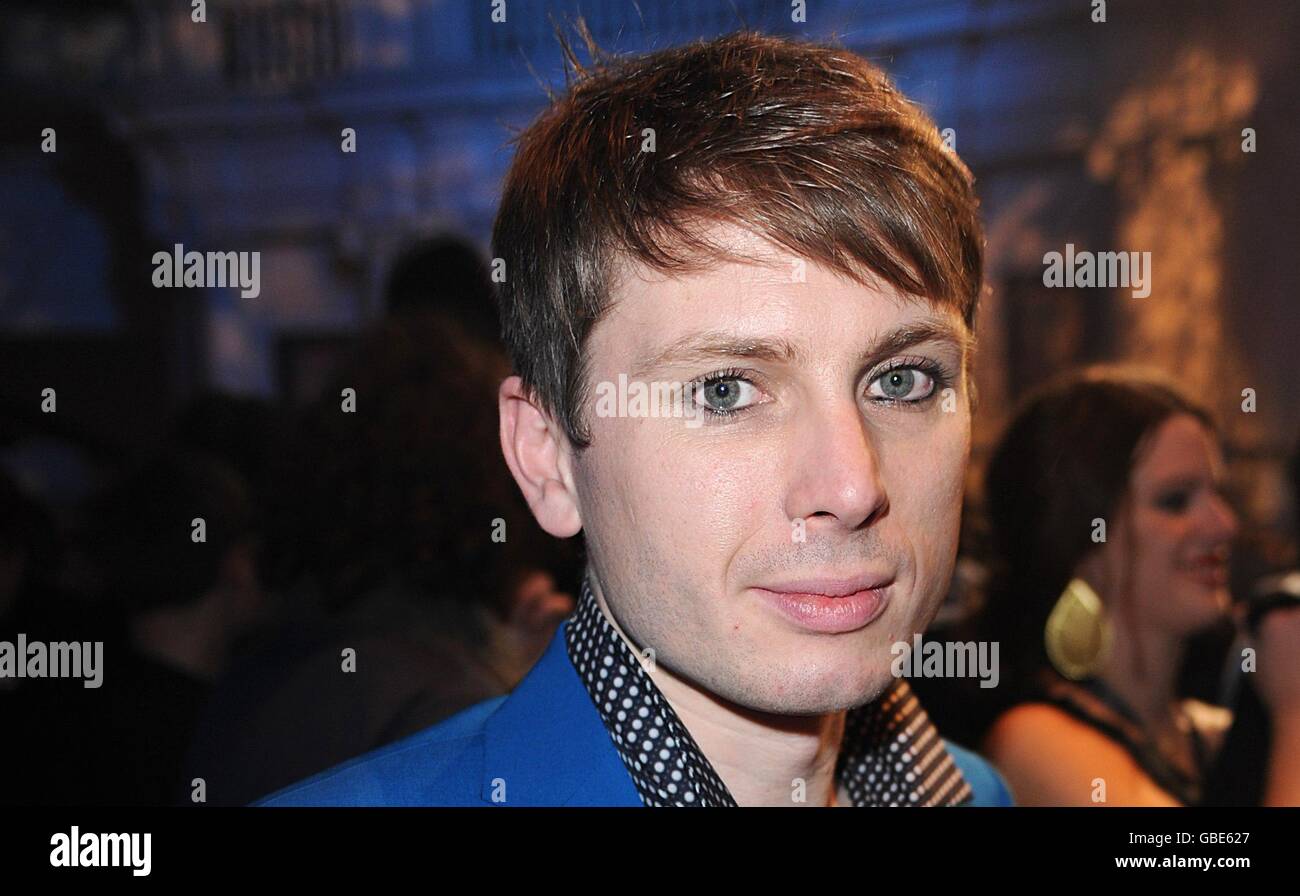 Franz ferdinand show hi-res stock photography and images - Alamy