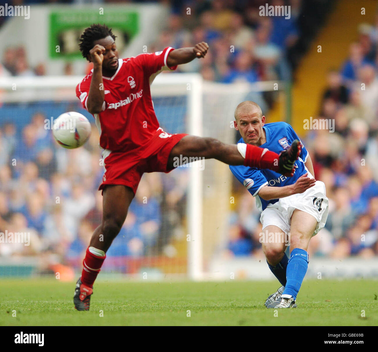 Ipswich Town's Matt Richards and Nottingham Forest's David Johnson ...