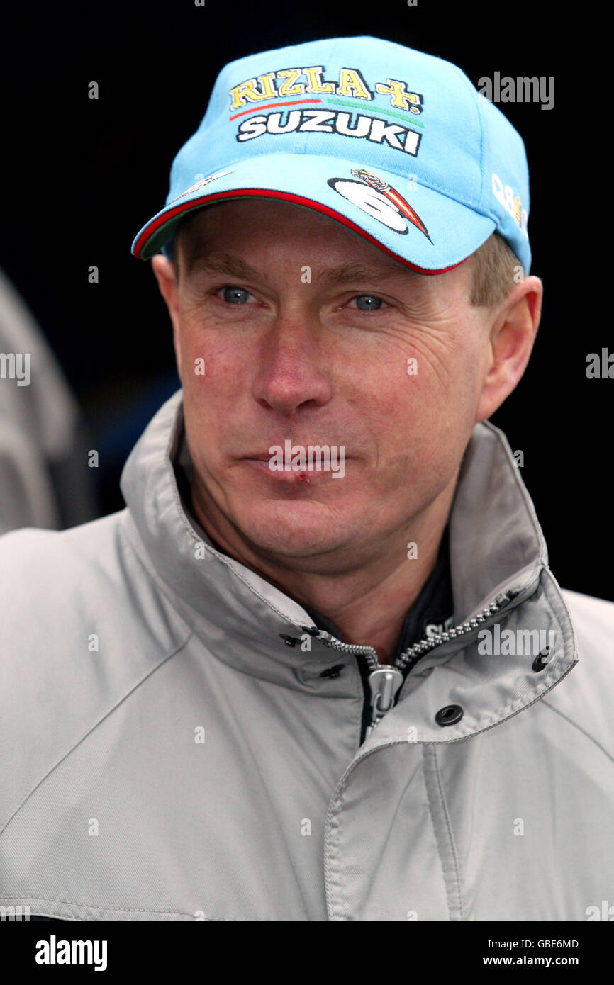 John reynolds suzuki hi-res stock photography and images - Alamy