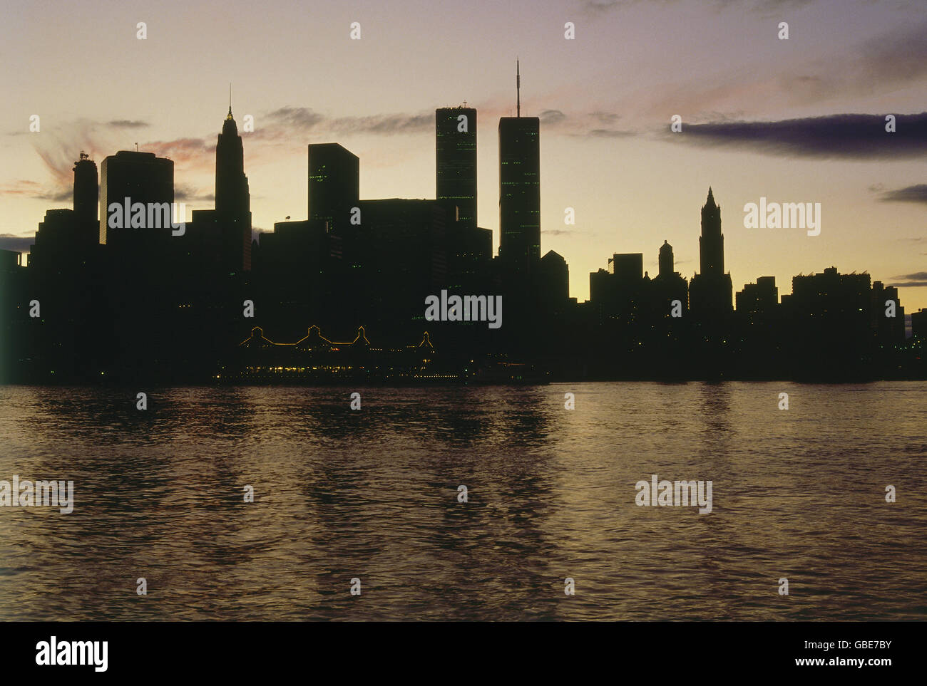 New york 1990s buildings hi-res stock photography and images - Alamy