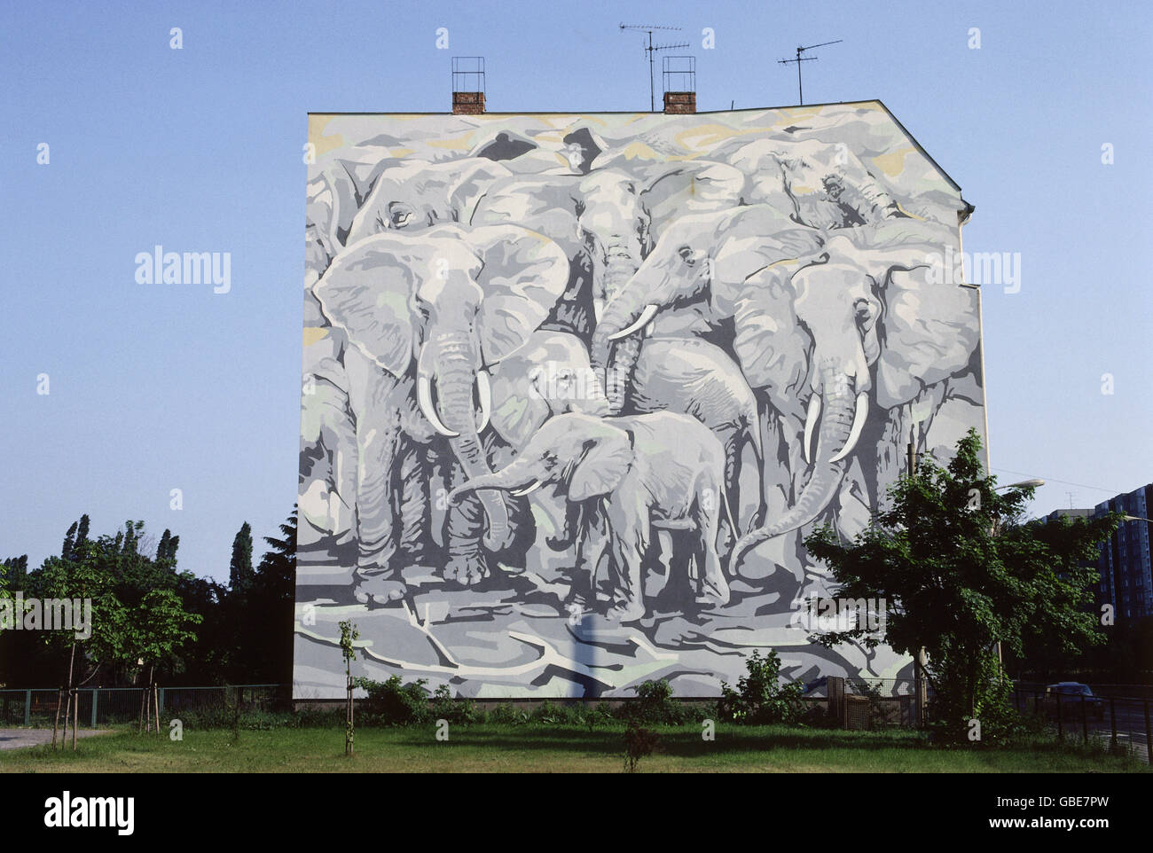 1980s house exterior hi-res stock photography and images - Alamy