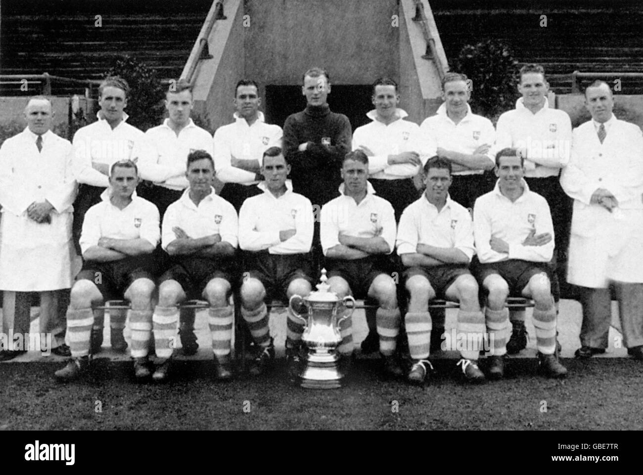 Preston North End's FA Cup winning team: (back row, l-r) Jimmy Dougal ...