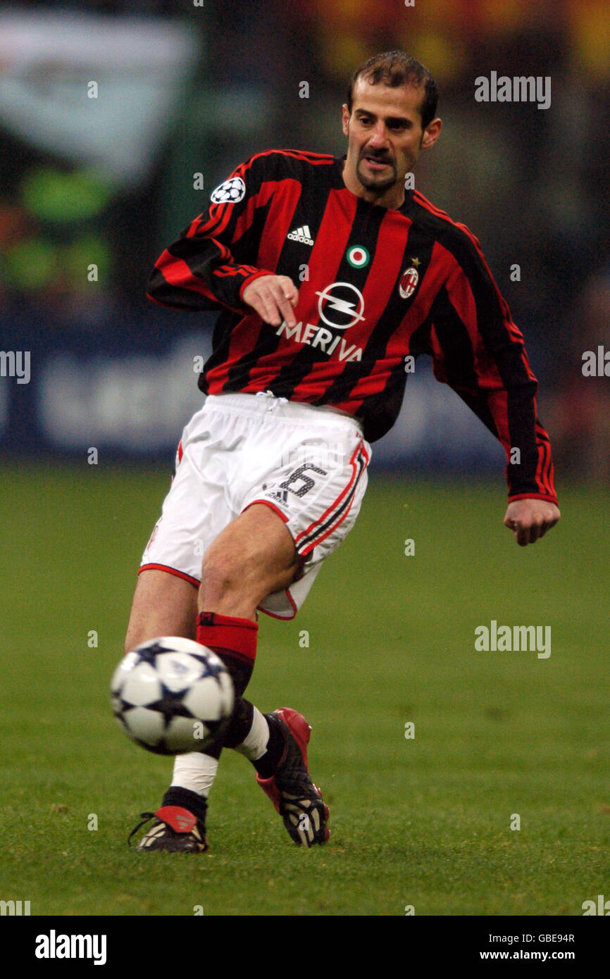 Soccer - UEFA Champions League - Quarter Final - First Leg - AC Milan v ...