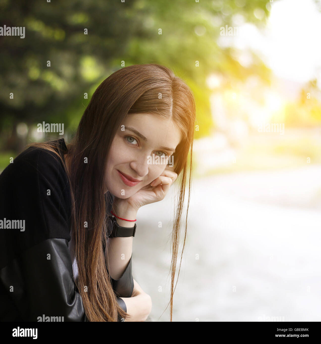 Girl in sun rays hi-res stock photography and images - Alamy