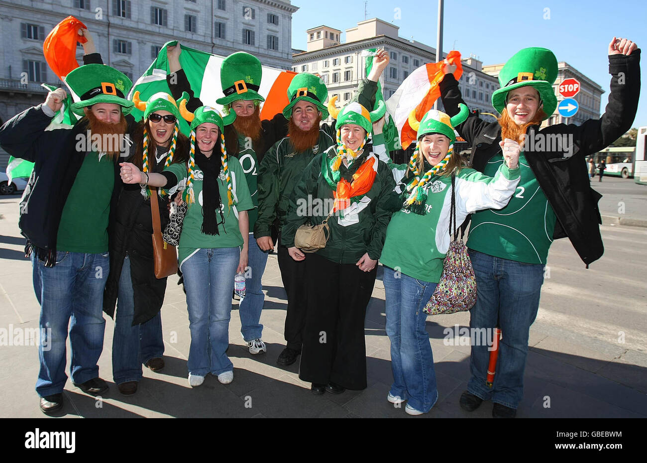 Sport rugby union fans costume smiling italy hi-res stock photography ...