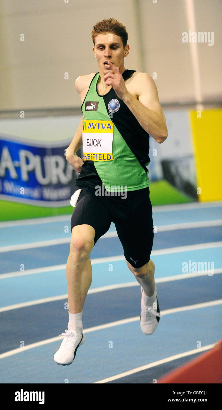 Richard Buck on his way to victory in the Men's 400m during Aviva ...