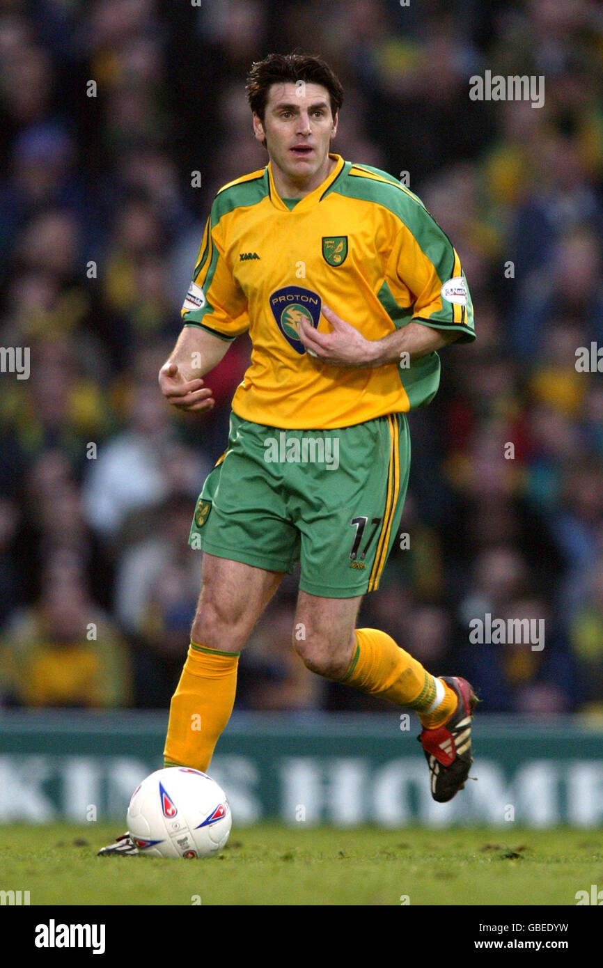 Norwich city v wigan athletic hi-res stock photography and images - Alamy