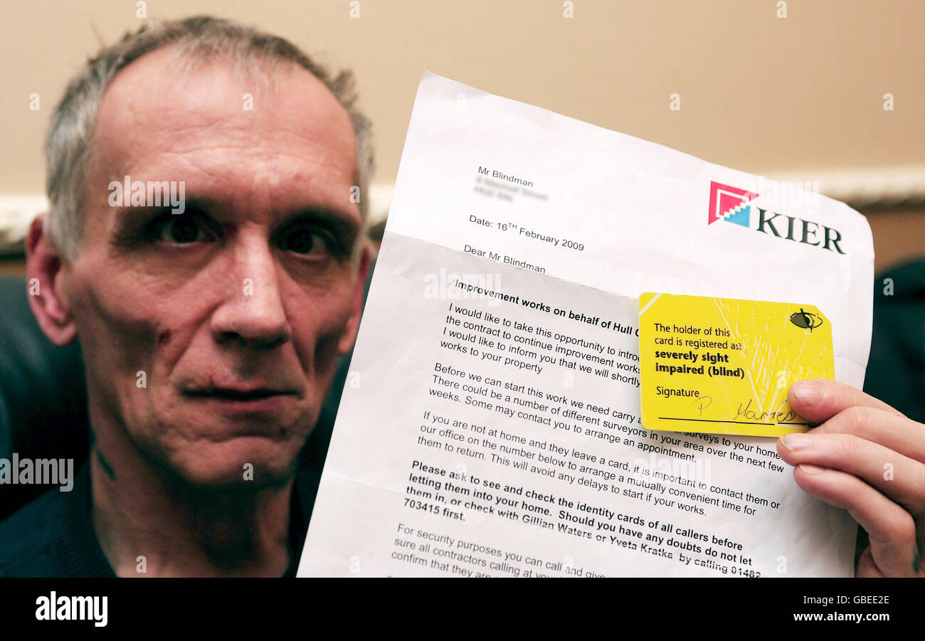 Man receives letter addressed 'Dear Mr Blindman' Stock Photo - Alamy