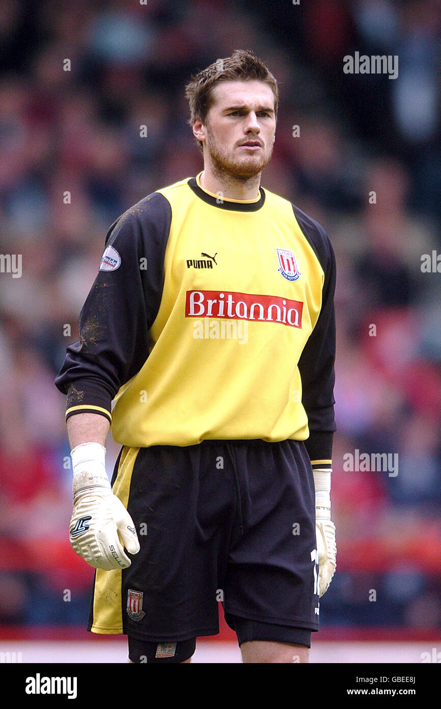 Stoke city goalkeeper neil cutler hi-res stock photography and images ...