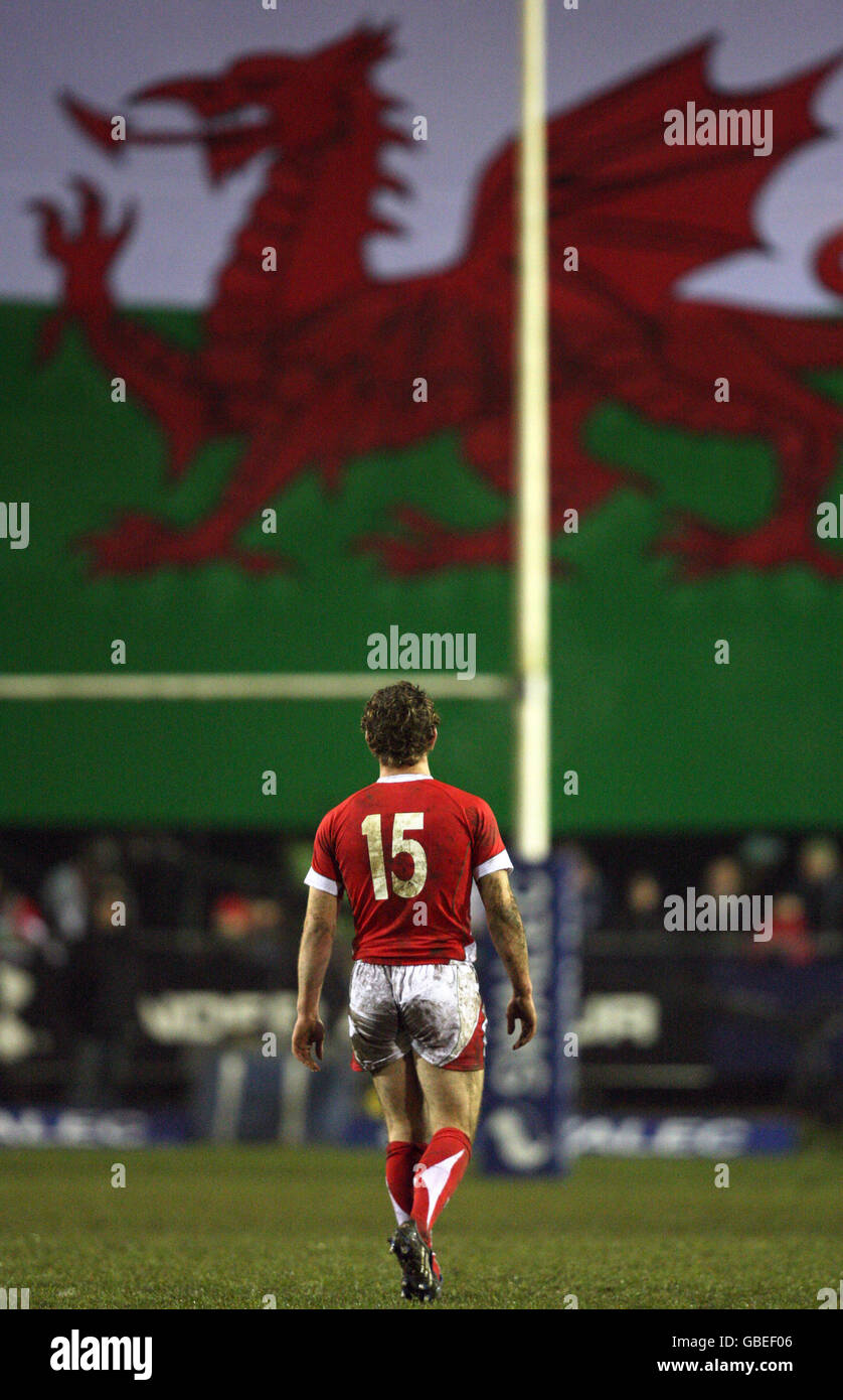 England flag and welsh flag hi-res stock photography and images - Alamy