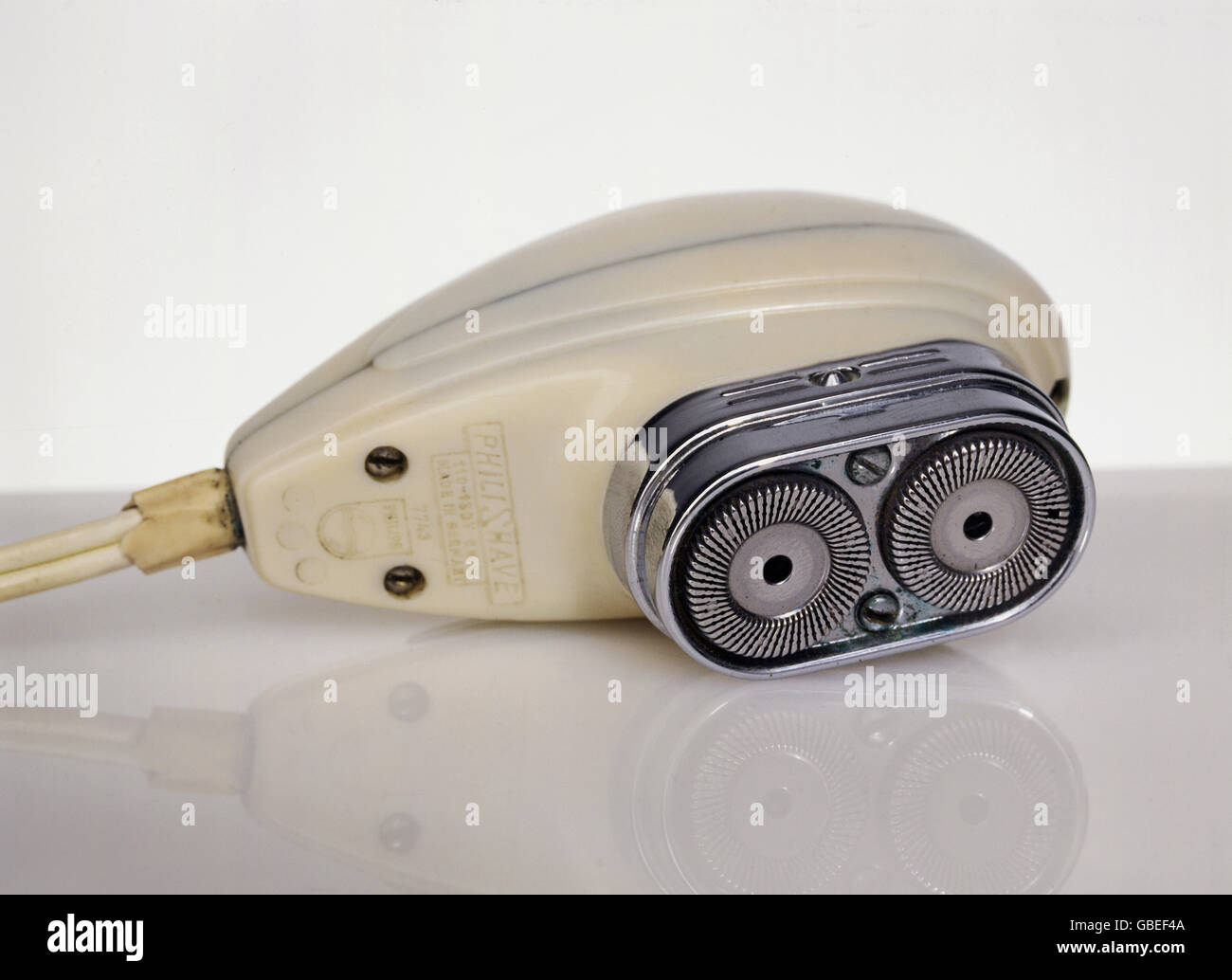 cosmetics, safety razors, electric razor "Phili shave" by Philips ...